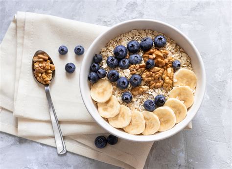 The 1 Best Oatmeal Habit For Weight Loss Says Dietitian — Eat This