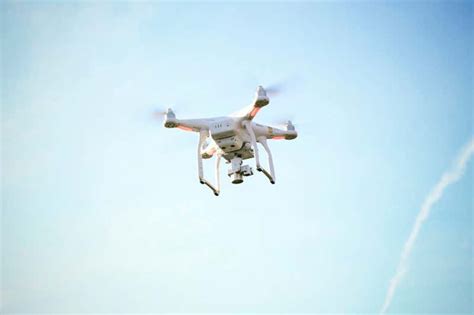 microsoft uses chatgpt ai to control flying drones and robot arms new