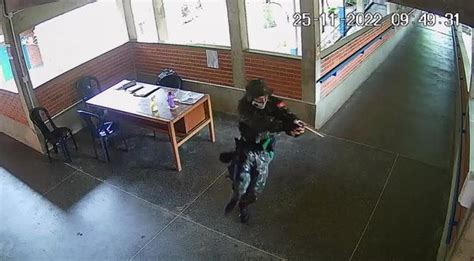 Ex Aluno Tinha Suástica Na Roupa E Usou Arma Do Pai Pm Em Ataques Em