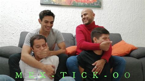 Chicos Haciendo Handgag