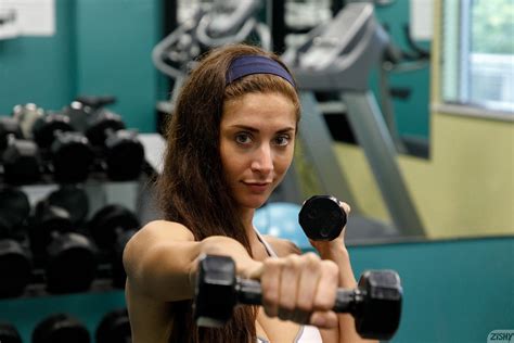Vynesslucero28 Muscle Girls