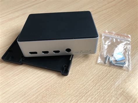 FLIRC Raspberry Pi 4 Case