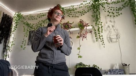 Poison Ivy Transformation Strip Tease Virtual Fuck And Poisoning