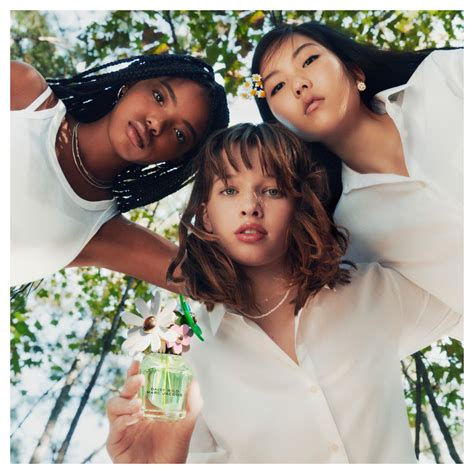 Marc Jacobs Daisy Wild Eau De Parfum Bold And Feminine Scent