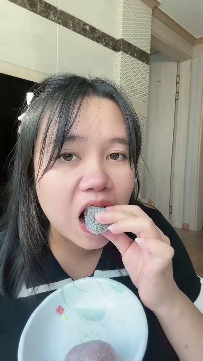 라오스 사람이 한국 떡을 먹어 봐요 정말 멋있어요🤗 국제결혼 라오스 Youtube