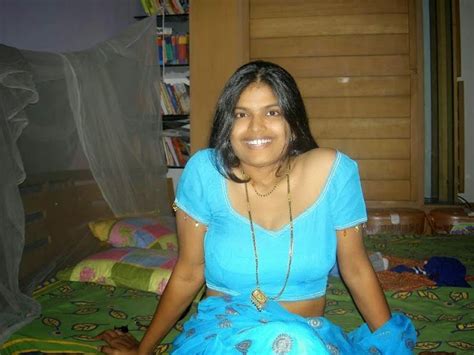 Mallu Aunties Hot Arpitha Aunty Hot Images