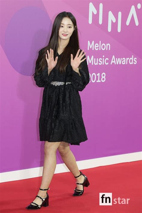 포토 모모랜드 연우 ‘사랑스러운 요조숙녀 헉스