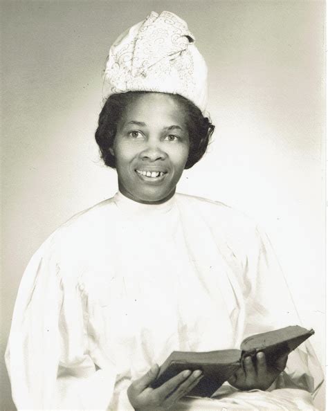 This Online Memorial Is Dedicated To Lola Smith It Is A Place To