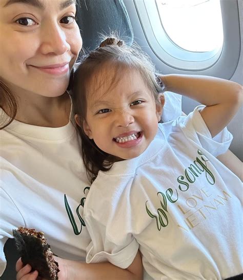 Hà Hồ Nhí Nhố Bên Con Gái Lisa