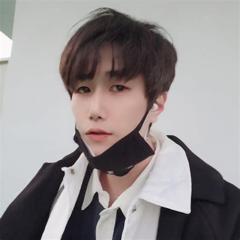 허세 bluffer 님의 게시물 KREAM