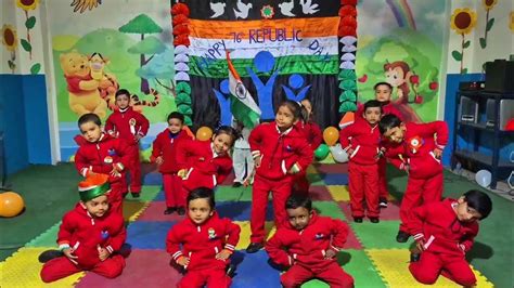 Nanha Munna Rahi Hoon Dance By Students Of Class Pg Youtube