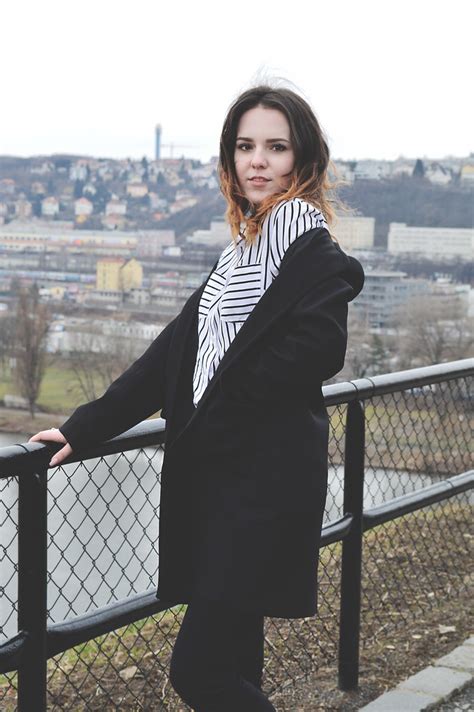 Natálie na Vyšehradě | Sára Zapletalová | Flickr