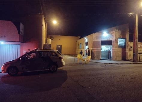 Homem é vítima de tentativa de homicídio em bar em Presidente Prudente