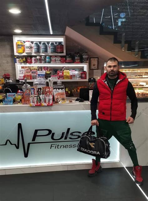 Фитнес инструктор на частно масажист Школи Треньори Инструктори Кръстова Вада София