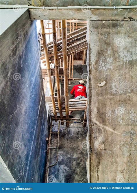 Process Of Plastering Work By Artisans Editorial Stock Image Image Of Craftsman Work 263254889