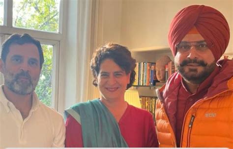 Rahul Gandhi Mentor Priyanka Gandhi Guide Says Navjot Sidhu Tehelka