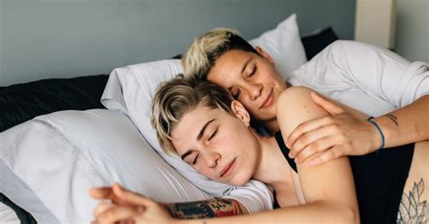 What Does Cuddling After Sex Mean A Body Language Expert Explains
