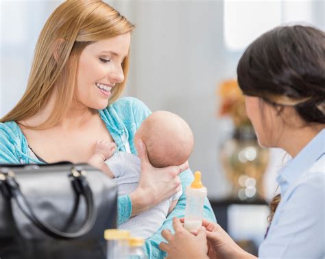 How To Combine Breastfeeding And Pumping Mom Blog Life