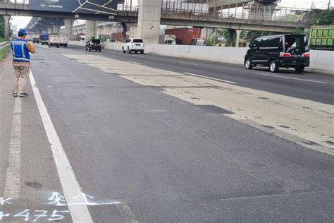 Foto Ada 6 Titik Perbaikan Jalan Di Tol Jakarta Cikampek Berikut