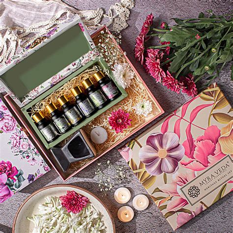 Buysend Myra Veda Essential Oils N Diffuser Hamper Online Fnp