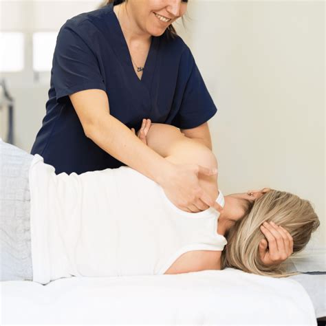 Treating Shoulder Bursitis With Chiropractic