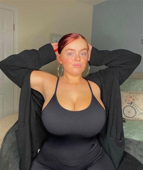 Nn Huge Titties Scrolller