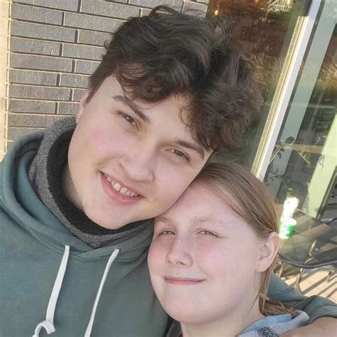 Reuben James Van Pelt Vanpeltreuben • Threads Say More