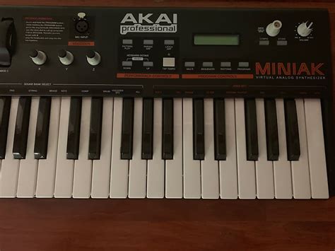 Akai Pro Miniak Virtual Analog Synthesizer Rcnew