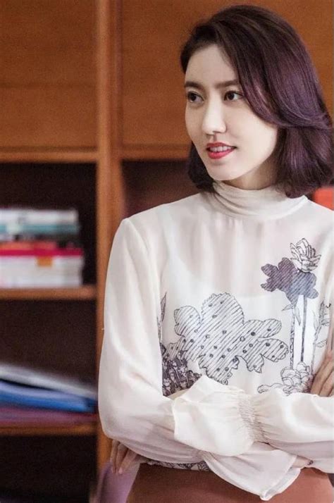 她长得漂亮演技好，出道24年无绯闻，低调隐婚生子，追求平淡生活高露母亲老公