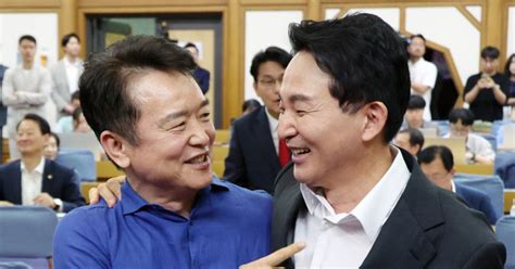 인사 나누는 남경필 원희룡