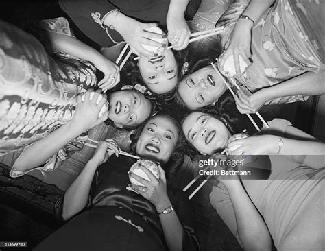 These Five Pretty Chinese Girls Make An Interesting Picture At The