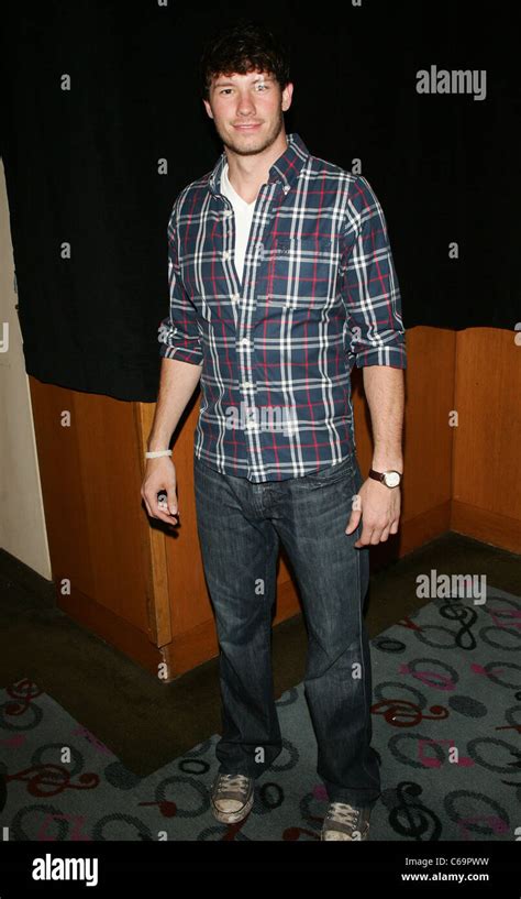 Dustin Zito At In Store Appearance For The Real World Las Vegas Memorabilia Dedication Hard