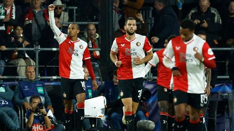 Feyenoord Supera Al Celtic Sin Santi Giménez Y Lidera Su Grupo En La