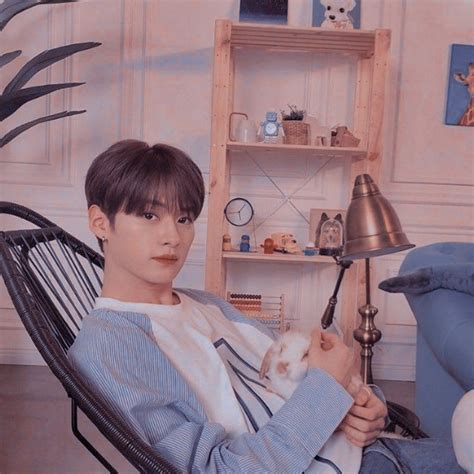 𝑳𝑬𝑬 𝑲𝑵𝑶𝑾 𝑺𝑻𝑹𝑨𝒀 𝑲𝑰𝑫𝑺