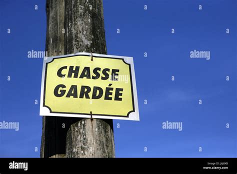 Horizontal Warning Preserve Indication Reported Yellow Advertisement