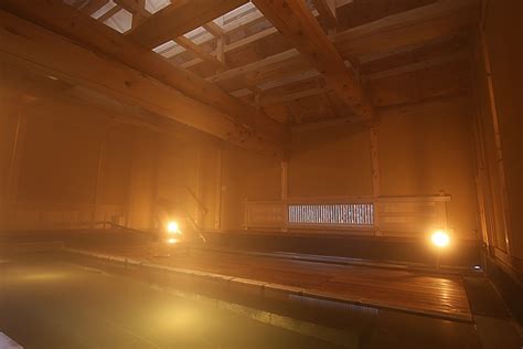 伝統工法による木造建築 惺々舎｜木組みと土壁の大浴場