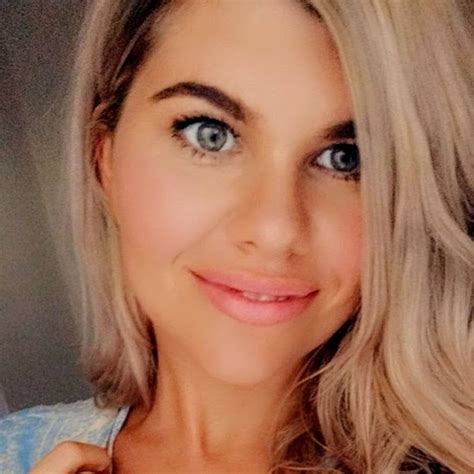 Danielle Heath Youtube