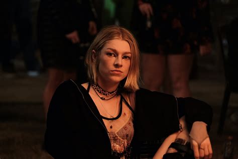 Euphoria Is Nate In Love With Jules The Clue You Missed Popsugar