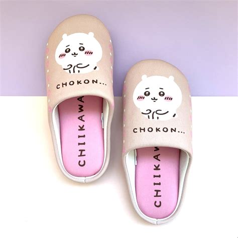ちいかわマーケット公式 On Twitter 🌱新商品🌱 『ルームシューズ（pk／be）』 各1628円税込 あしもとに ちょこん