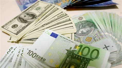 Kursy Walut Z Oty Spokojnie Zaczyna Dzie Kurs Dolara Funta