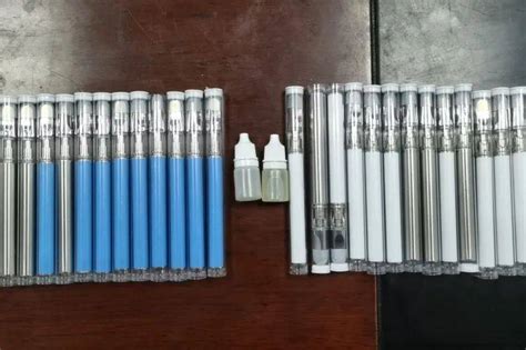 “上头电子烟”是毒，不是烟！江苏严厉打击合成大麻素等新型毒品犯罪吴某某无锡滨湖