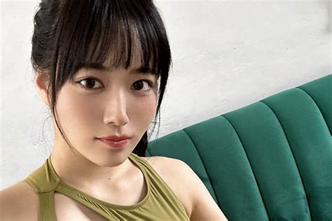 東雲うみ、圧倒的なたわわバスト輝く変形水着 グラッチェ
