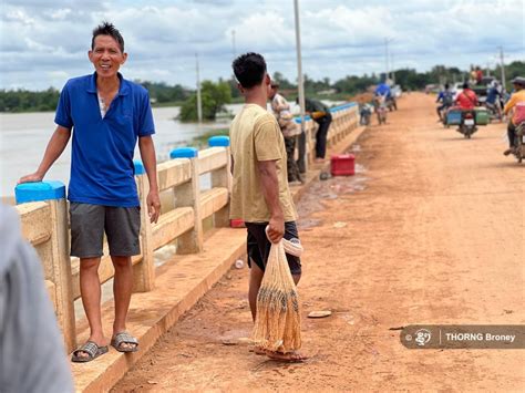 «ទំនប់ថ្មី ក្នុងស្រុកអន្លង់វែង ជាឆ្នាំងបាយដ៏សំខាន់សម្រាប់ពលរដ្ឋ