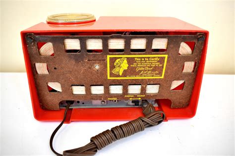 cubist red 1954 rca victor model 6 x 8b am vacuum tube radio looks gre