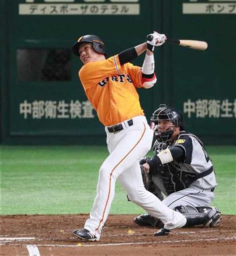 巨人は三回に一挙4点 坂本勇が3ラン＆マギーがソロ サンスポ