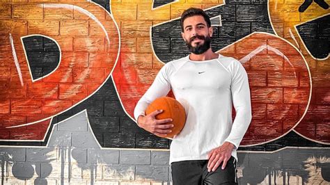 بلدة الدوير تفجع بوفاة إبنها الشاب أيمن محمد قانصو الكتائب