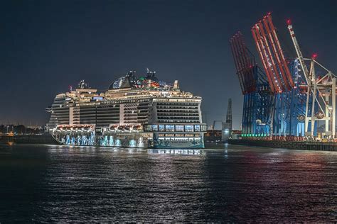 Msc Euribia Feirer Sitt Første Anløp I Havnen I Hamburg Digiter