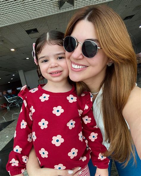 Lá Vamos Nós Mais Uma Vez Eu E Minha Parceirinha De Vida E De Viagem 🥹🩷 ️