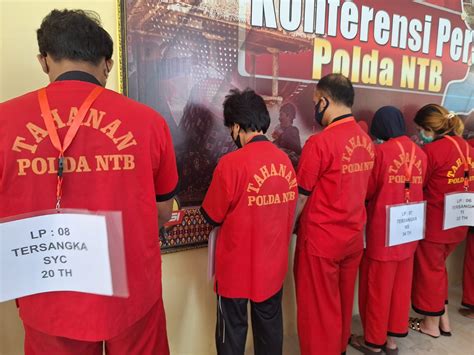 Komplotan Prostitusi Michat Ditangkap Polisi Buka Tarif Rp300 Ribu Per