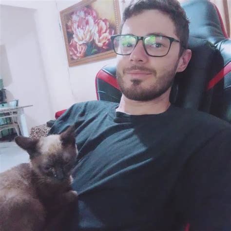 Matheus Bordon Bordon 96 • Threads Say More